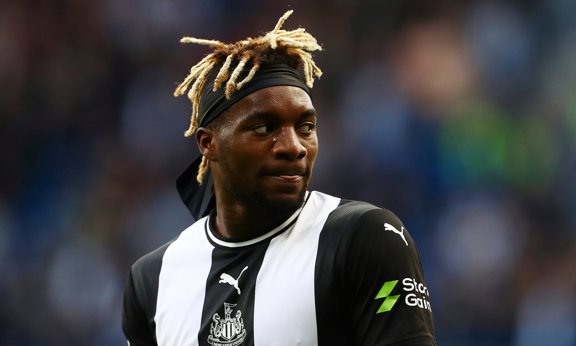 Saint-Maximin: 'It's a difficult time for me but we have to carry on ...